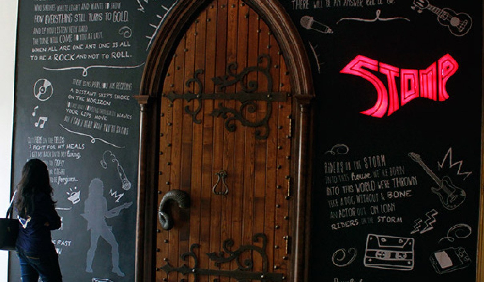 Pub branding for Stomp, a magnificent rock-themed pub - Rezonant Design